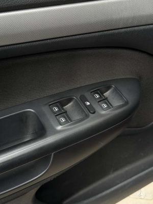Skoda Octavia 2012 Viļņa, ar dzinēja tilpumu 1.39 L un nobraukumu 179 tūkst. km par 3900 €, foto 23 vietnē AUTOMOTO.COM.LV