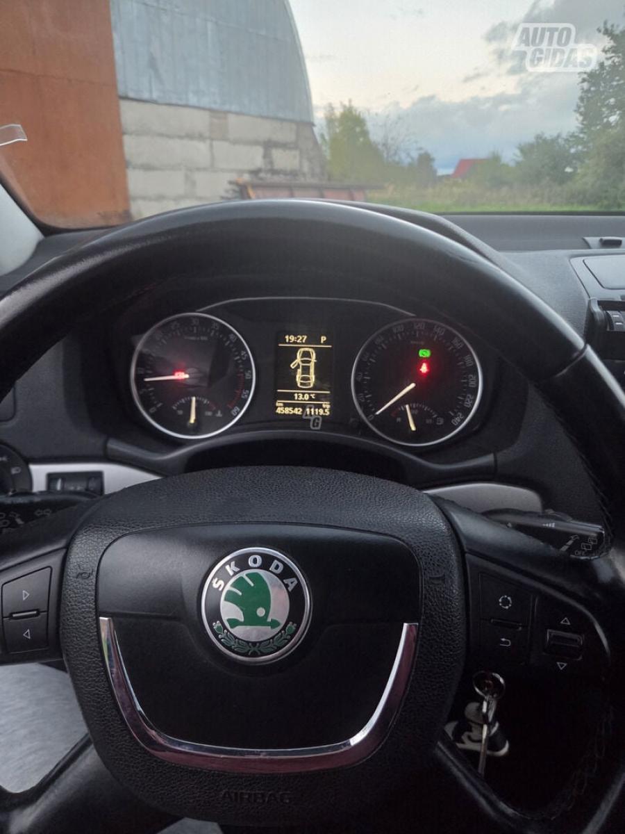 Skoda Octavia 2012 in Kaunas, with an engine capacity of 1.60 L and mileage of 458 thousand km for 2000 €, photo 4 on AUTOMOTO.COM.LV