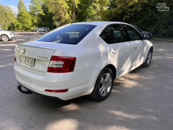 Skoda Octavia 2013 in Kelme, with an engine capacity of 1.40 L and mileage of 385 thousand km for 5500 €, photo 5 on AUTOMOTO.COM.LV