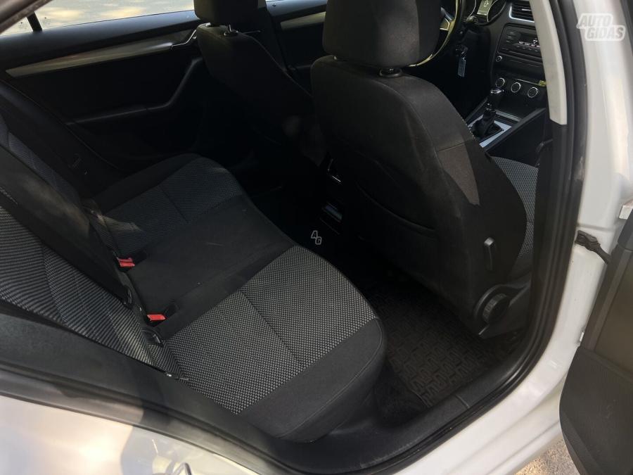 Skoda Octavia 2013 in Kelme, with an engine capacity of 1.40 L and mileage of 385 thousand km for 5500 €, photo 11 on AUTOMOTO.COM.LV