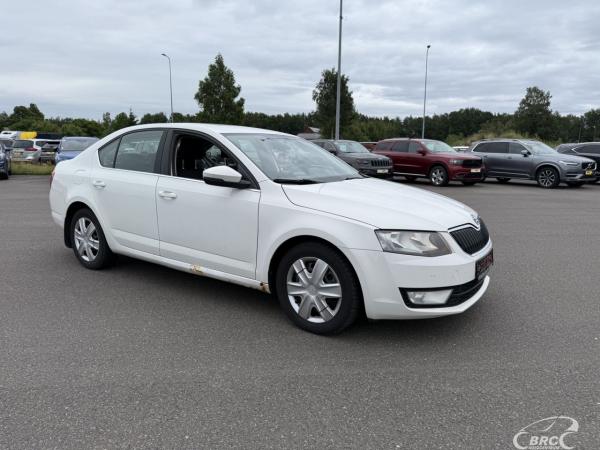 Skoda Octavia 2013 in Vilnius, with an engine capacity of 0.00 L and mileage of 446 thousand km for 3900 €, photo 5 on AUTOMOTO.COM.LV
