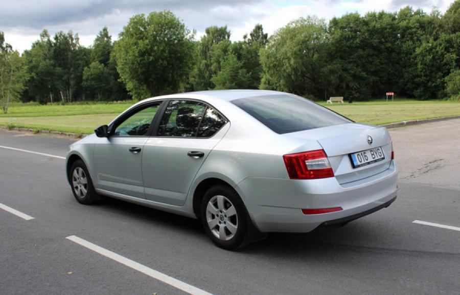 Skoda Octavia 2013 Rapla, ar dzinēja tilpumu 0.00 L un nobraukumu 242 tūkst. km par 3990 €, foto 6 vietnē AUTOMOTO.COM.LV