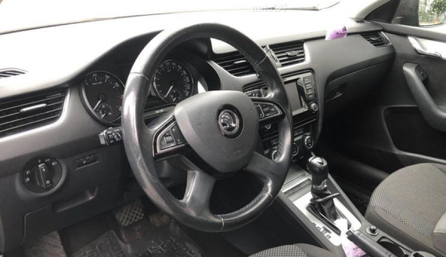 Skoda Octavia 2013 Tallina, ar dzinēja tilpumu 1.40 L un nobraukumu 259 tūkst. km par 7200 €, foto 6 vietnē AUTOMOTO.COM.LV
