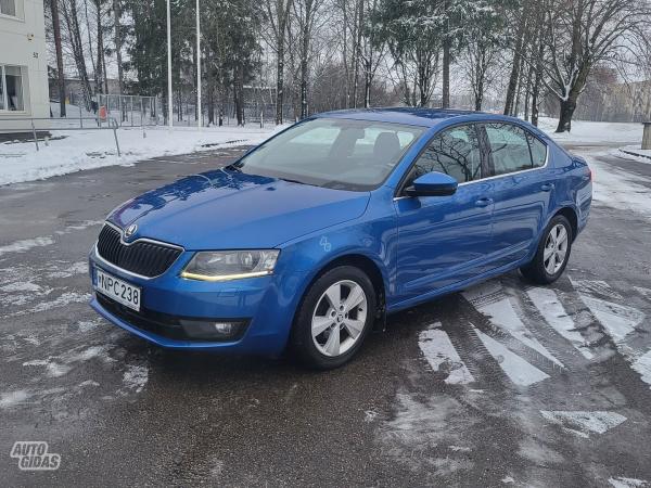 Skoda Octavia 2014 in Radviliskis, with an engine capacity of 1.60 L and mileage of 300 thousand km for 4999 €, photo 1 on AUTOMOTO.COM.LV