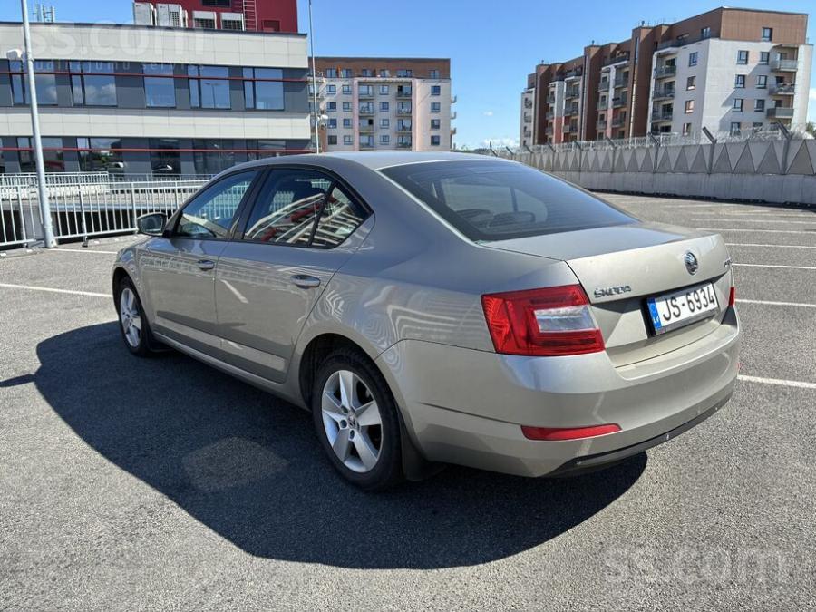 Skoda Octavia 2014 in Riga, with an engine capacity of 1.60 L and mileage of 296 thousand km for 4200 €, photo 3 on AUTOMOTO.COM.LV