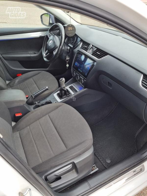 Skoda Octavia 2015 in Kaunas, with an engine capacity of 1.60 L and mileage of 211 thousand km for 7700 €, photo 8 on AUTOMOTO.COM.LV