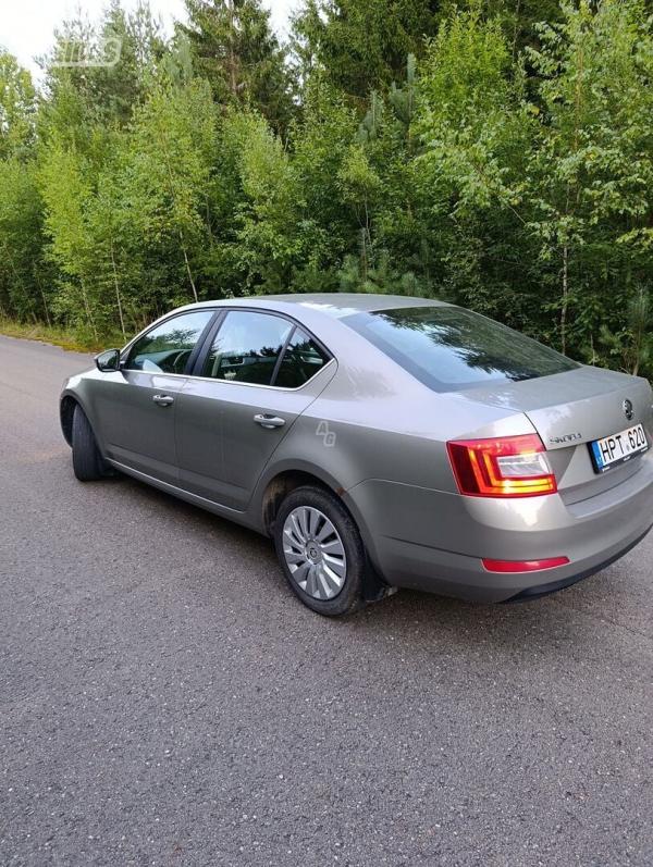 Skoda Octavia 2015 Viļņa, ar dzinēja tilpumu 1.60 L un nobraukumu 230 tūkst. km par 2700 €, foto 4 vietnē AUTOMOTO.COM.LV