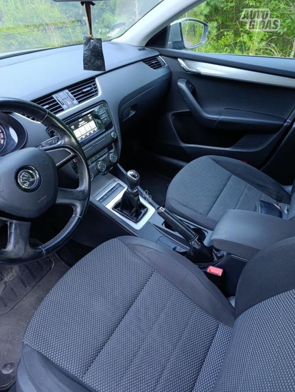 Skoda Octavia 2015 Viļņa, ar dzinēja tilpumu 1.60 L un nobraukumu 230 tūkst. km par 2700 €, foto 7 vietnē AUTOMOTO.COM.LV
