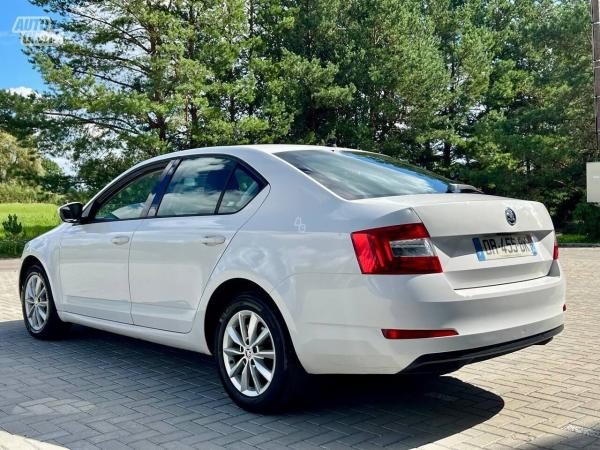 Skoda Octavia 2015 Panevēža vietnē Skoda Octavia 2015 Panevēža, ar dzinēja tilpumu 1.60 L un nobraukumu 270 tūkst. km par 5300 €, foto 5 vietnē AUTOMOTO.COM.LV
