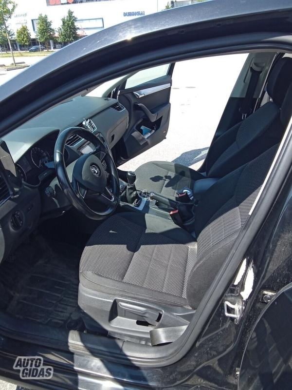 Skoda Octavia 2016 in Klaipeda, with an engine capacity of 2.00 L and mileage of 205 thousand km for 8000 €, photo 4 on AUTOMOTO.COM.LV