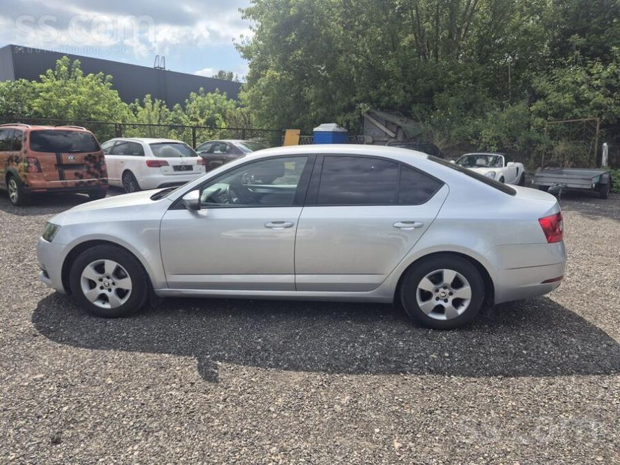 Skoda Octavia 2017 in Riga, with an engine capacity of 1.00 L and mileage of 108 thousand km for 9690 €, photo 9 on AUTOMOTO.COM.LV