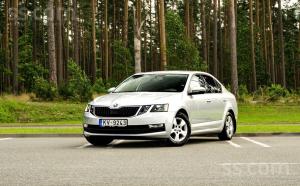 Skoda Octavia 2017 in Riga, with an engine capacity of 1.00 L and mileage of 108 thousand km for 9690 €, photo 4 on AUTOMOTO.COM.LV