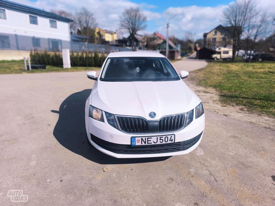 Skoda Octavia 2017 in Siauliai, with an engine capacity of 1.60 L and mileage of 3 thousand km for 6400 €, photo 9 on AUTOMOTO.COM.LV