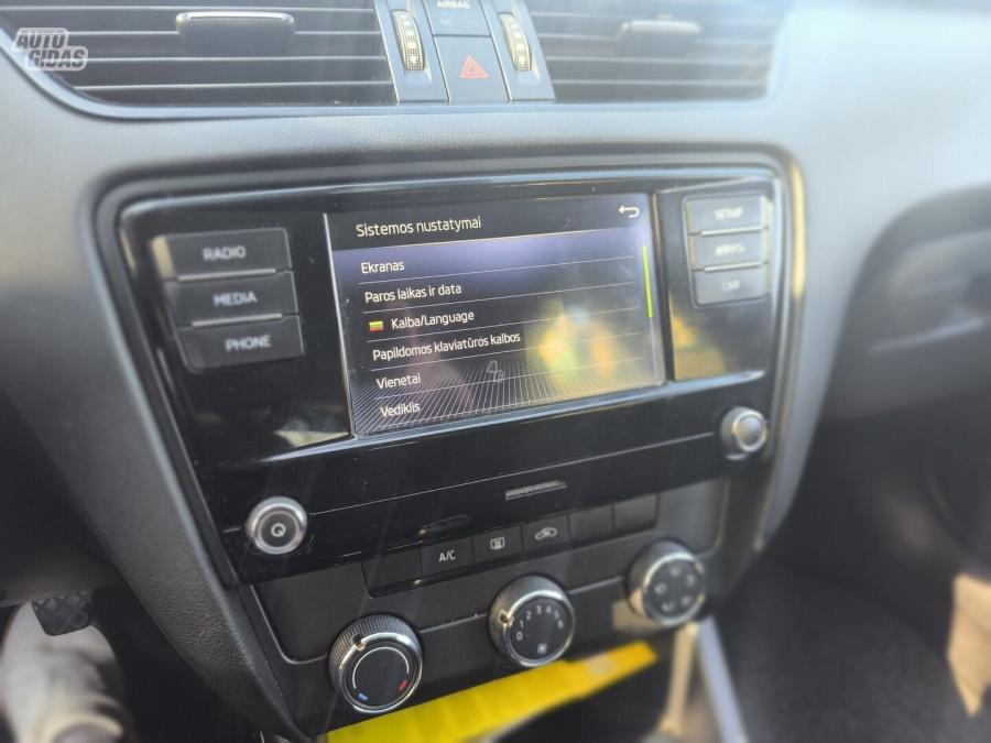 Skoda Octavia 2017 in Siauliai, with an engine capacity of 1.60 L and mileage of 325 thousand km for 6350 €, photo 10 on AUTOMOTO.COM.LV