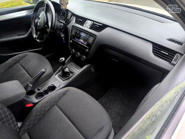 Skoda Octavia 2017 in Siauliai, with an engine capacity of 1.60 L and mileage of 320 thousand km for 6150 €, photo 10 on AUTOMOTO.COM.LV