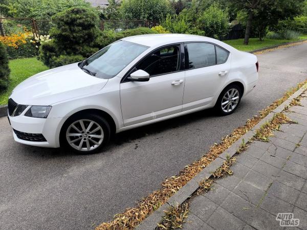 Skoda Octavia 2017 in Siauliai on AUTOMOTO.COM.LV Skoda Octavia 2017 in Siauliai, with an engine capacity of 1.60 L and mileage of 0 thousand km for 5800 €, photo 5 on AUTOMOTO.COM.LV