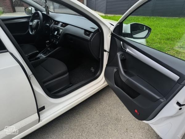 Skoda Octavia 2017 in Siauliai on AUTOMOTO.COM.LV Skoda Octavia 2017 in Siauliai, with an engine capacity of 1.60 L and mileage of 0 thousand km for 5700 €, photo 11 on AUTOMOTO.COM.LV