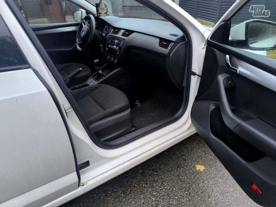Skoda Octavia 2017 in Siauliai, with an engine capacity of 1.60 L and mileage of 0 thousand km for 5750 €, photo 15 on AUTOMOTO.COM.LV