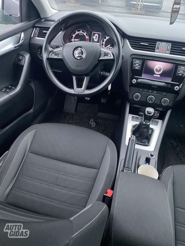 Skoda Octavia 2018 in Panevezys, with an engine capacity of 1.00 L and mileage of 92 thousand km for 7450 €, photo 6 on AUTOMOTO.COM.LV