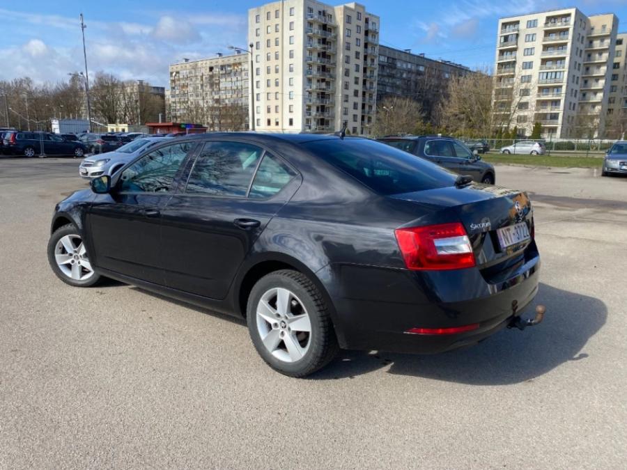 Skoda Octavia 2018 Rīga, ar dzinēja tilpumu 1.60 L un nobraukumu 222 tūkst. km par 10950 €, foto 3 vietnē AUTOMOTO.COM.LV