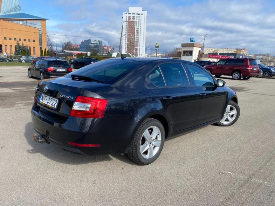 Skoda Octavia 2018 Rīga, ar dzinēja tilpumu 1.60 L un nobraukumu 222 tūkst. km par 10950 €, foto 5 vietnē AUTOMOTO.COM.LV