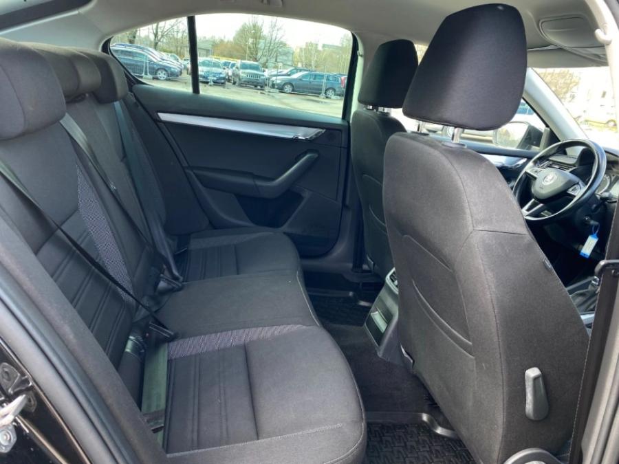 Skoda Octavia 2018 Rīga, ar dzinēja tilpumu 1.60 L un nobraukumu 222 tūkst. km par 10950 €, foto 11 vietnē AUTOMOTO.COM.LV