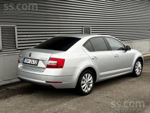 Skoda Octavia 2019 in Riga, with an engine capacity of 1.60 L and mileage of 210 thousand km for 8900 €, photo 5 on AUTOMOTO.COM.LV