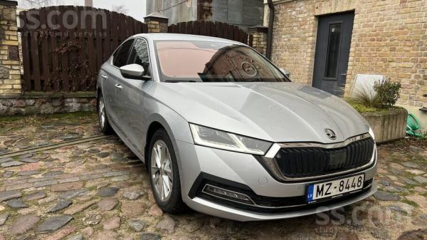 Skoda Octavia 2020 in Riga, with an engine capacity of 2.00 L and mileage of 55 thousand km for 20500 €, photo 3 on AUTOMOTO.COM.LV