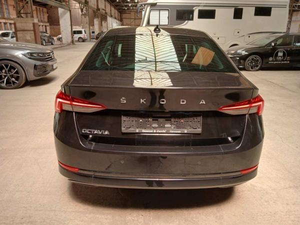 Skoda Octavia 2021 Viļņa, ar dzinēja tilpumu 0.00 L un nobraukumu 0 tūkst. km par 19000 €, foto 5 vietnē AUTOMOTO.COM.LV