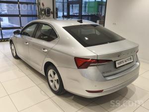 Skoda Octavia 2021 in Riga, with an engine capacity of 2.00 L and mileage of 103 thousand km for 16490 €, photo 5 on AUTOMOTO.COM.LV