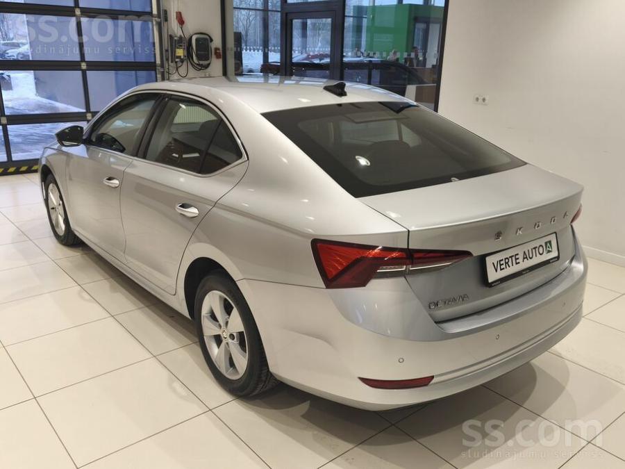 Skoda Octavia 2021 in Riga, with an engine capacity of 2.00 L and mileage of 103 thousand km for 16490 €, photo 5 on AUTOMOTO.COM.LV