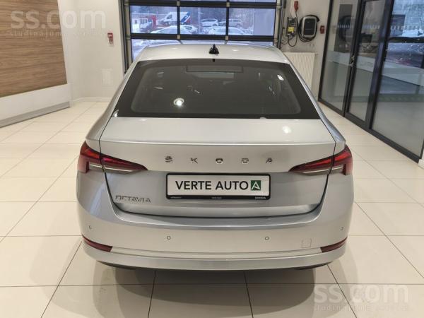 Skoda Octavia 2021 in Riga, with an engine capacity of 2.00 L and mileage of 103 thousand km for 16490 €, photo 5 on AUTOMOTO.COM.LV