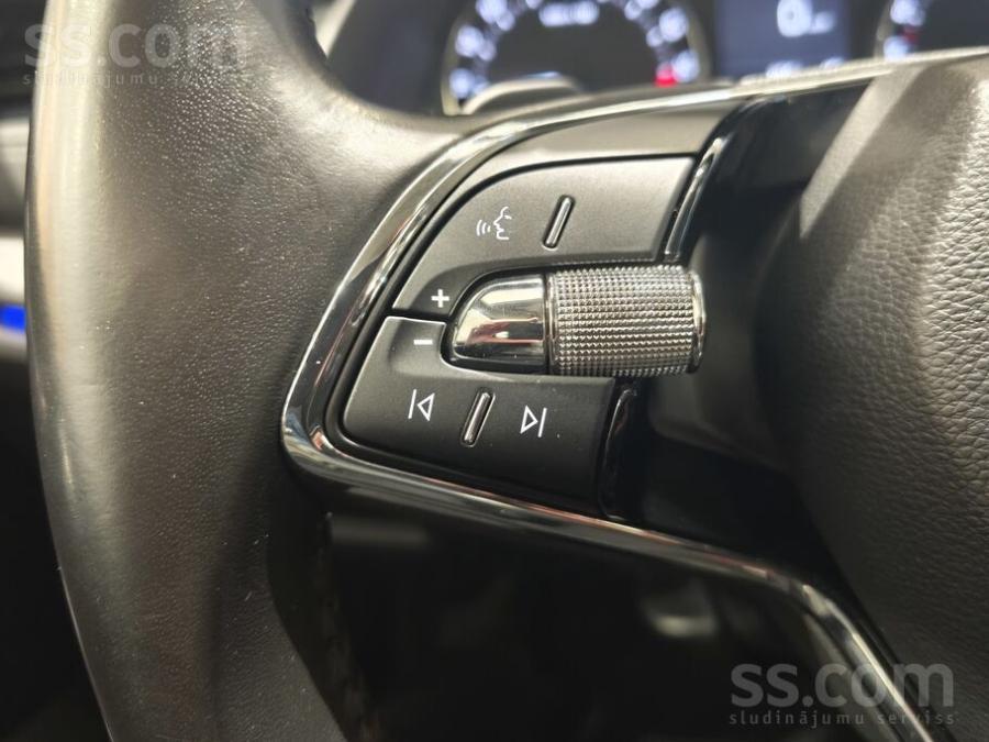 Skoda Octavia 2021 in Riga, with an engine capacity of 2.00 L and mileage of 103 thousand km for 16490 €, photo 13 on AUTOMOTO.COM.LV