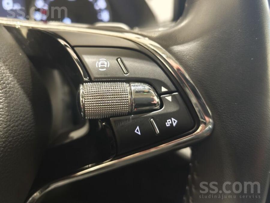 Skoda Octavia 2021 in Riga, with an engine capacity of 2.00 L and mileage of 103 thousand km for 16490 €, photo 14 on AUTOMOTO.COM.LV