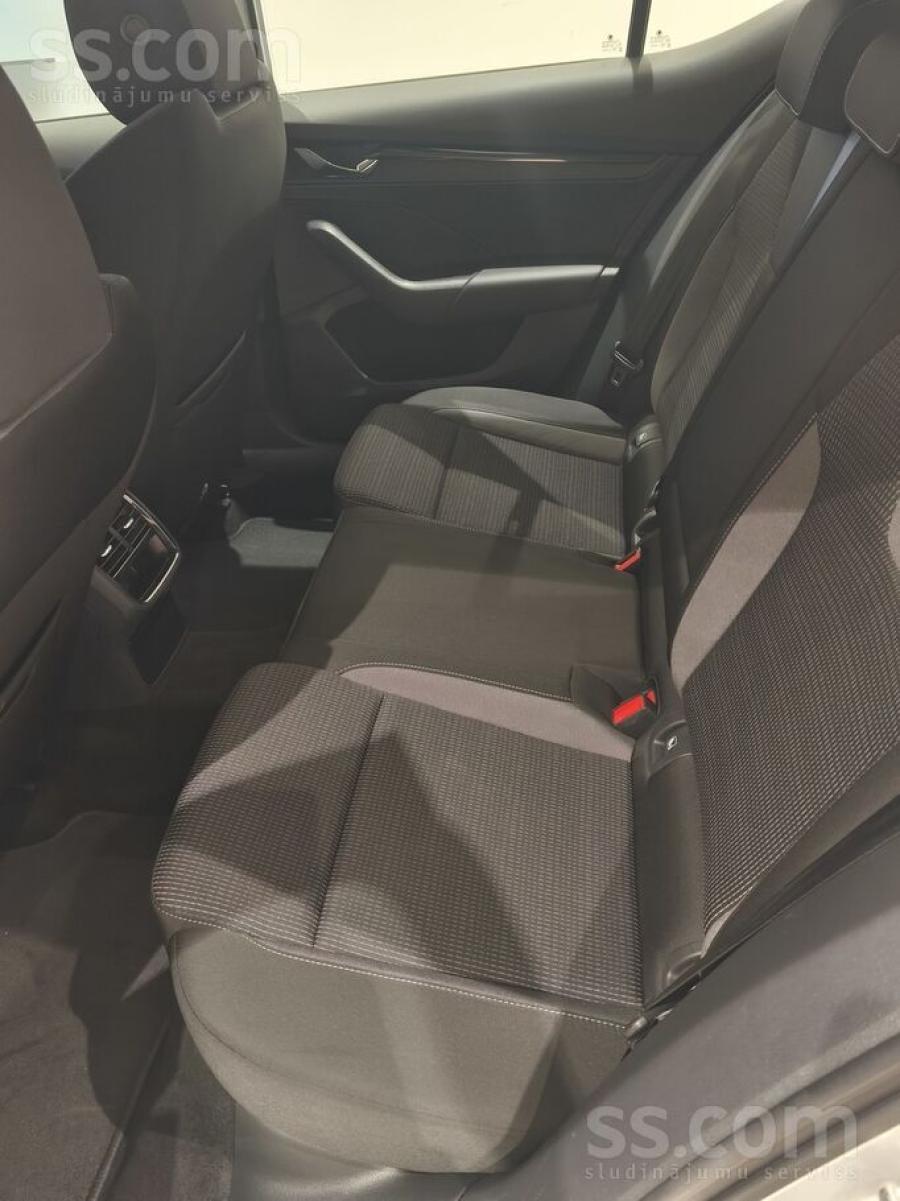 Skoda Octavia 2021 in Riga, with an engine capacity of 2.00 L and mileage of 103 thousand km for 16490 €, photo 15 on AUTOMOTO.COM.LV