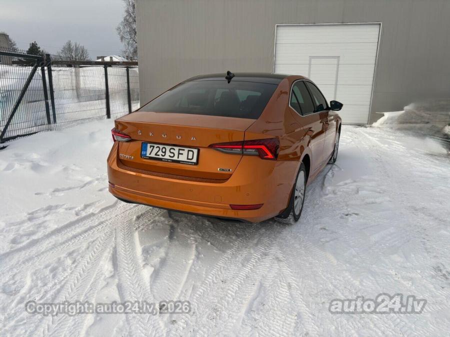 Orange Skoda Octavia 2023 in Tallinn, with an engine capacity of 1.50 L and mileage of 74 thousand km for 25500 €, photo 4 on AUTOMOTO.COM.LV