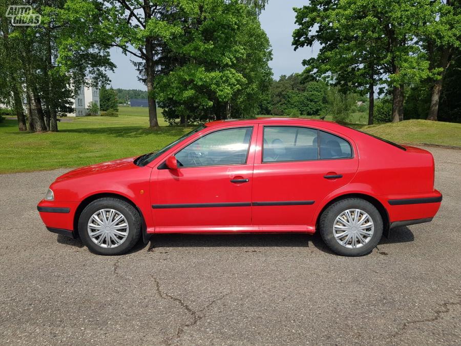Red Skoda Octavia 1998 in Vilnius, with an engine capacity of 1.90 L and mileage of 290 thousand km for 950 €, photo 3 on AUTOMOTO.COM.LV