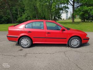 Red Skoda Octavia 1998 in Vilnius, with an engine capacity of 1.90 L and mileage of 290 thousand km for 950 €, photo 6 on AUTOMOTO.COM.LV