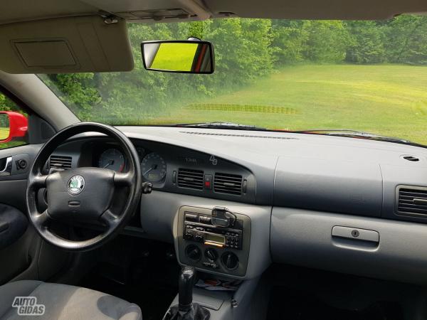 Sarkans Skoda Octavia 1998 Viļņa, ar dzinēja tilpumu 1.90 L un nobraukumu 290 tūkst. km par 950 €, foto 7 vietnē AUTOMOTO.COM.LV