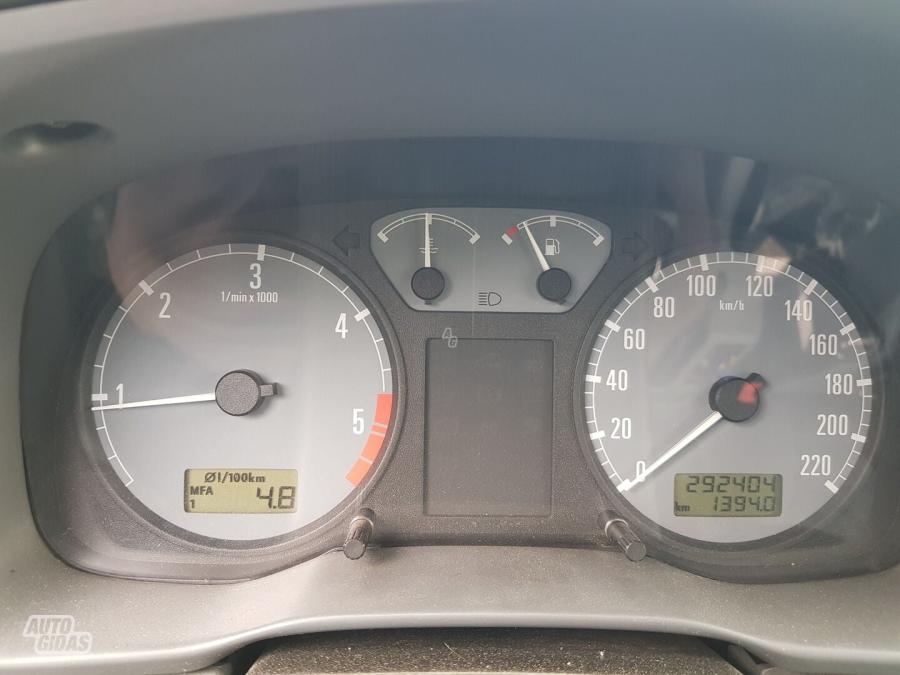 Red Skoda Octavia 1998 in Vilnius, with an engine capacity of 1.90 L and mileage of 290 thousand km for 950 €, photo 12 on AUTOMOTO.COM.LV