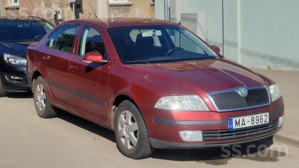 Red Skoda Octavia 2005 in Riga, with an engine capacity of 1.60 L and mileage of 0 thousand km for 650 €, photo 3 on AUTOMOTO.COM.LV