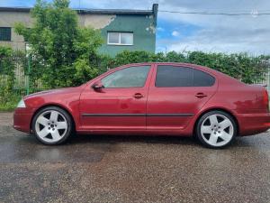 Sarkans Skoda Octavia 2005 Jonava, ar dzinēja tilpumu 1.90 L un nobraukumu 491 tūkst. km par 950 €, foto 4 vietnē AUTOMOTO.COM.LV