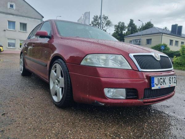 Sarkans Skoda Octavia 2005 Jonava, ar dzinēja tilpumu 1.90 L un nobraukumu 491 tūkst. km par 950 €, foto 6 vietnē AUTOMOTO.COM.LV