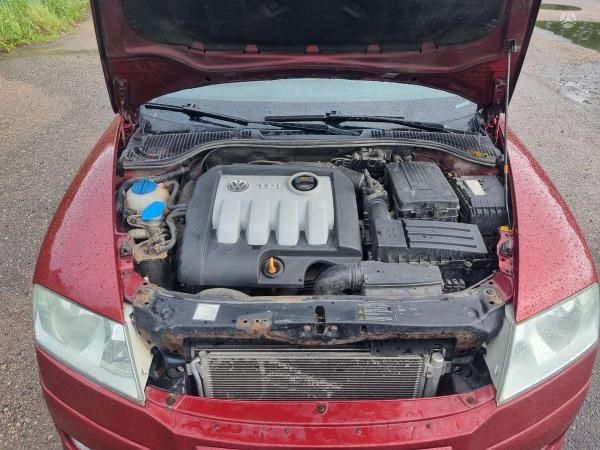 Sarkans Skoda Octavia 2005 Jonava, ar dzinēja tilpumu 1.90 L un nobraukumu 491 tūkst. km par 950 €, foto 9 vietnē AUTOMOTO.COM.LV