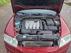 Sarkans Skoda Octavia 2005 Jonava, ar dzinēja tilpumu 1.90 L un nobraukumu 491 tūkst. km par 950 €, foto 10 vietnē AUTOMOTO.COM.LV