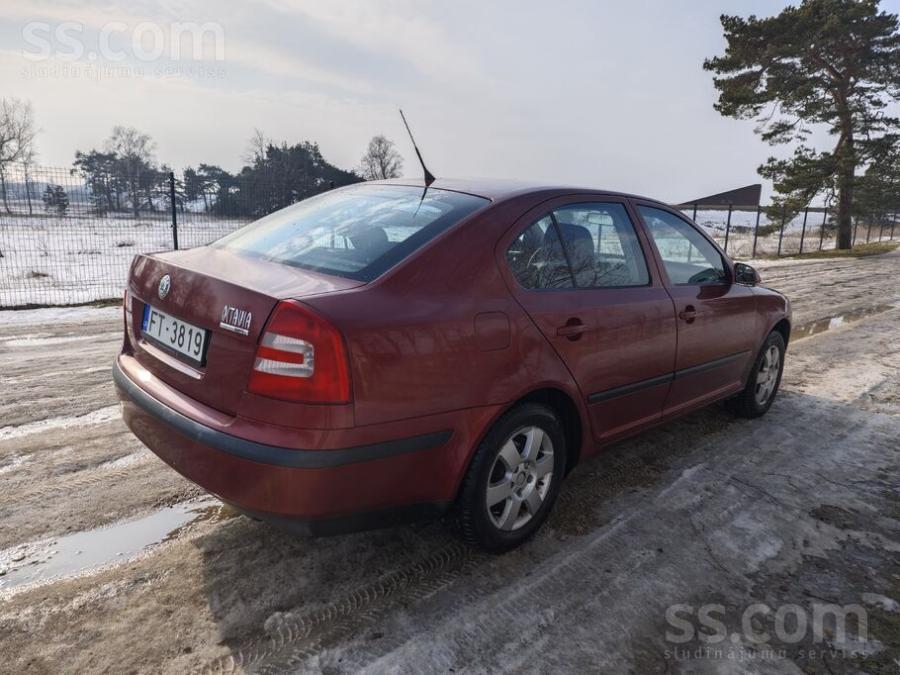 Красный Шкода Октавия 2006 в Лиепая, объемом двигателя 1.60 л и пробегом 277 тыс. км за 1400 €, фото 4 на AUTOMOTO.COM.LV