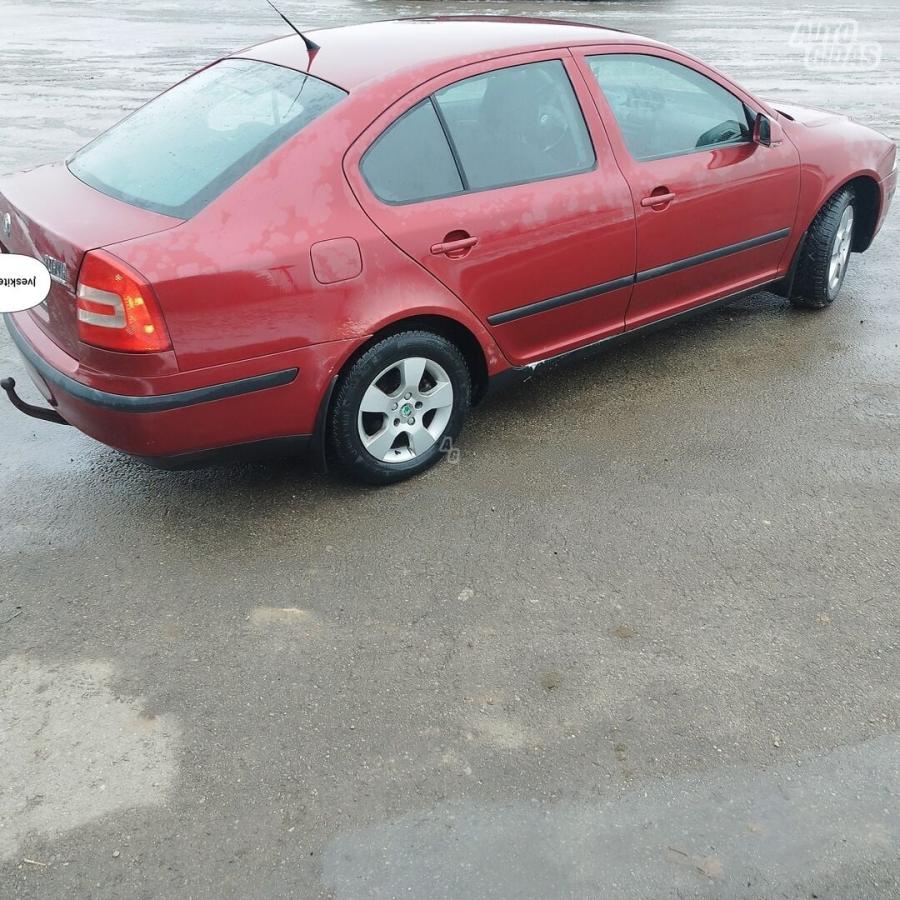 Red Skoda Octavia 2007 in Siauliai, with an engine capacity of 1.90 L and mileage of 350 thousand km for 750 €, photo 18 on AUTOMOTO.COM.LV