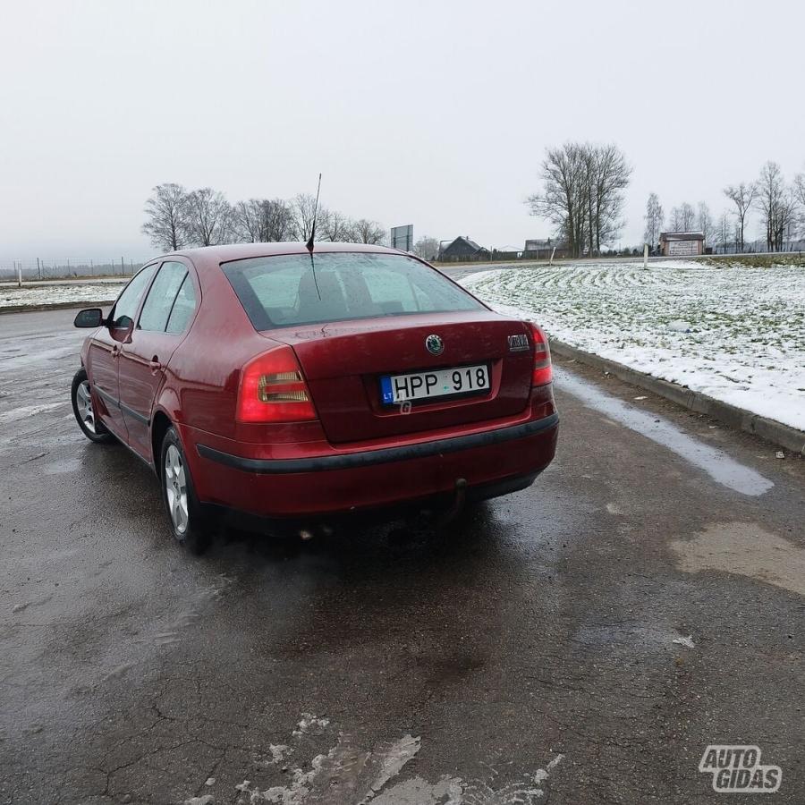 Red Skoda Octavia 2007 in Siauliai, with an engine capacity of 1.90 L and mileage of 350 thousand km for 750 €, photo 19 on AUTOMOTO.COM.LV