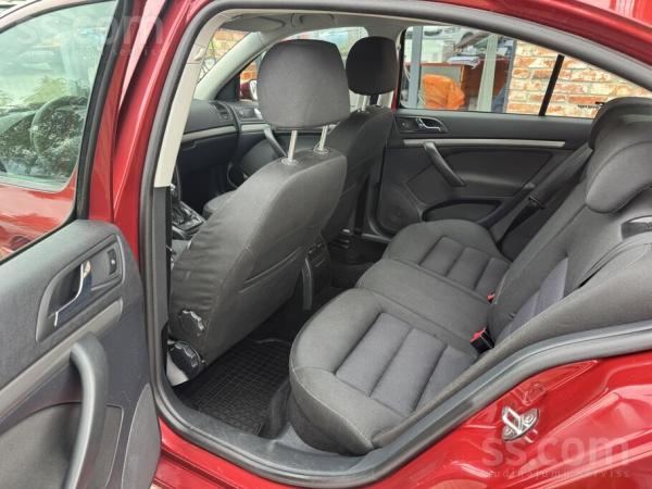 Красный Шкода Октавия 2007 в Талси, объемом двигателя 1.60 л и пробегом 212 тыс. км за 995 €, фото 10 на AUTOMOTO.COM.LV