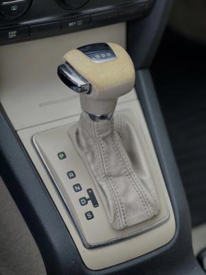 Sarkans Skoda Octavia 2007 Rīga, ar dzinēja tilpumu 2.00 L un nobraukumu 273 tūkst. km par 2270 €, foto 9 vietnē AUTOMOTO.COM.LV
